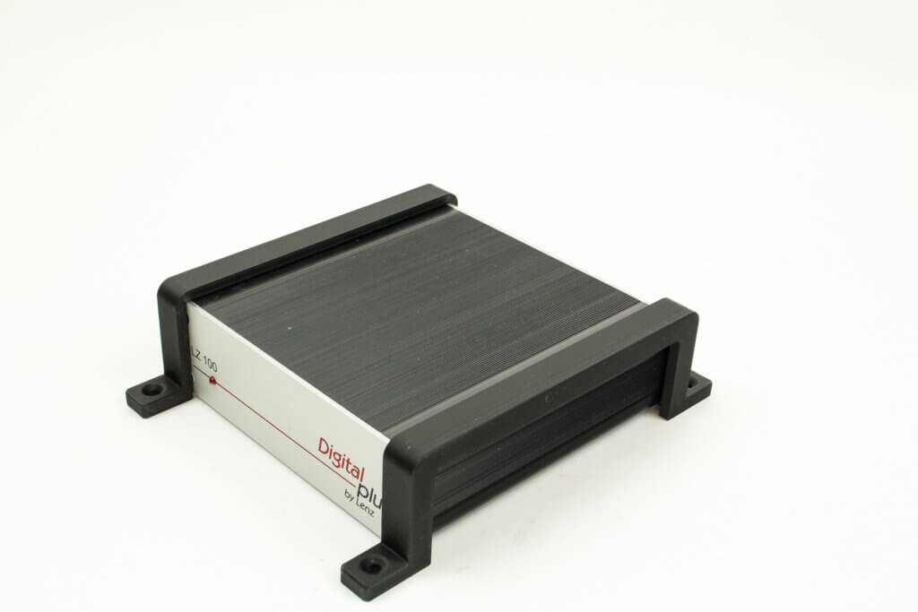 Wandhalterung für Lenz Zentrale/Verstärker LZV200 LV103 uvm ...