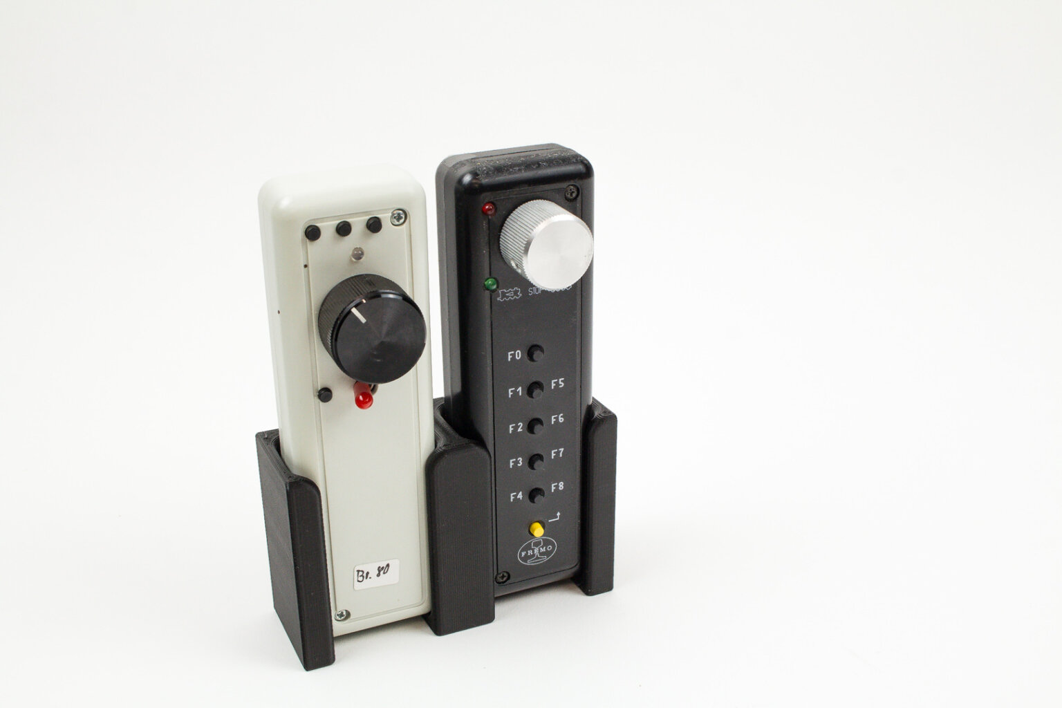 Halterung für Fremo Fred / Fredi - Befestigung Ablage Wandmontage Mandau3D